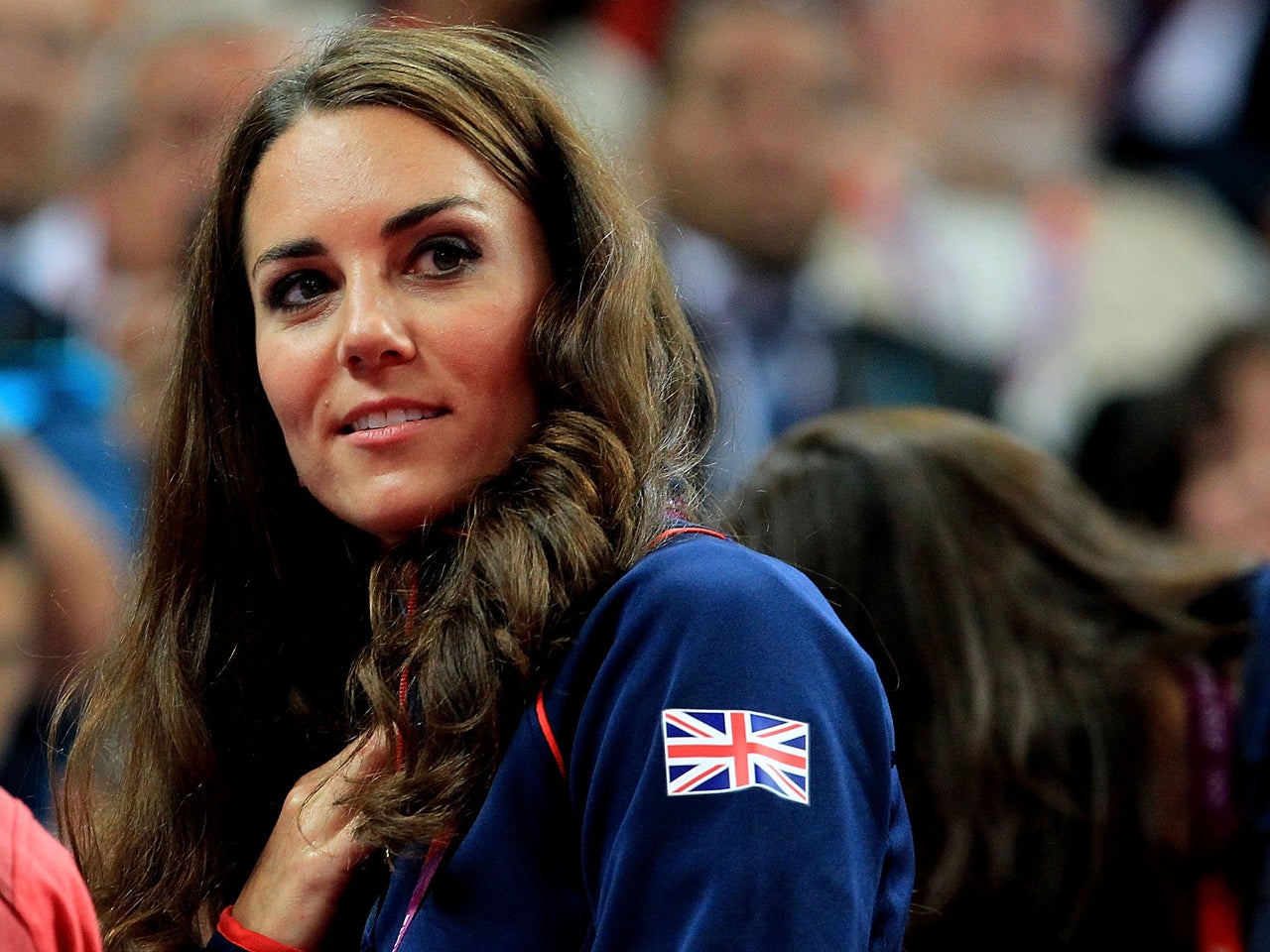 Duchess Kate surprises U.S. women's gymnastics team with royal visit ...