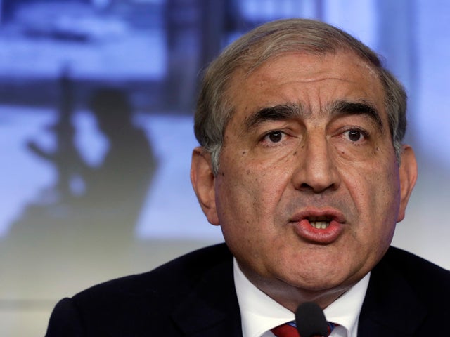 Syrian minister warns U.S. against intervention - CBS News