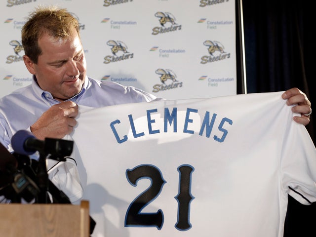 Clemens hopes to have fun in return to baseball - CBS News