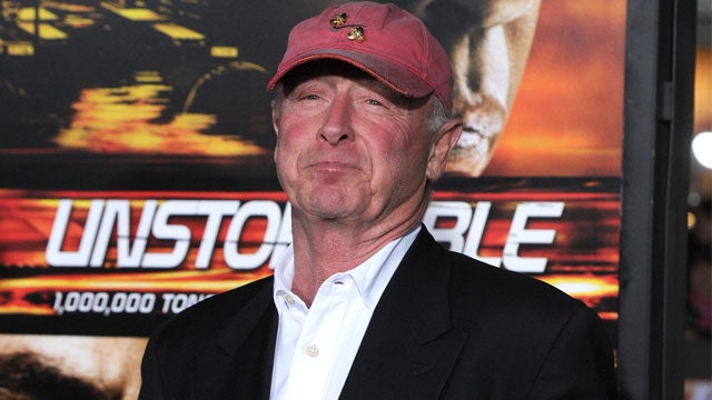 Tony Scott's family plans private ceremony - CBS News