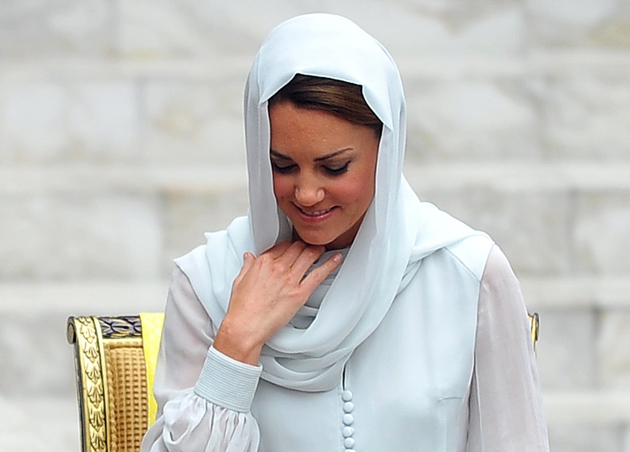 More outlets publishing topless Kate photos - CBS News