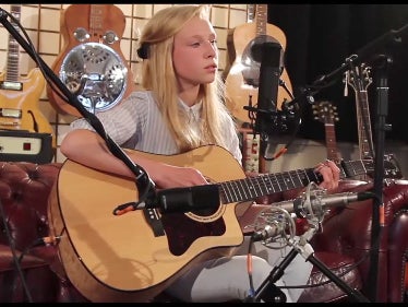 This 12-year-old singer will amaze you with her level of talent - CBS News