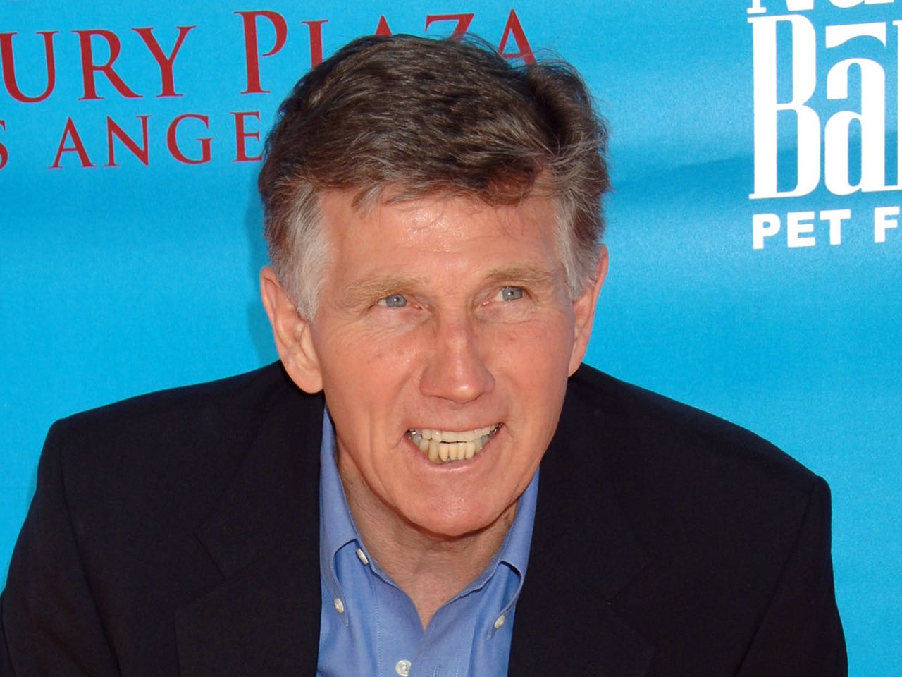 Actor, TV host Gary Collins dies at 74 - CBS News