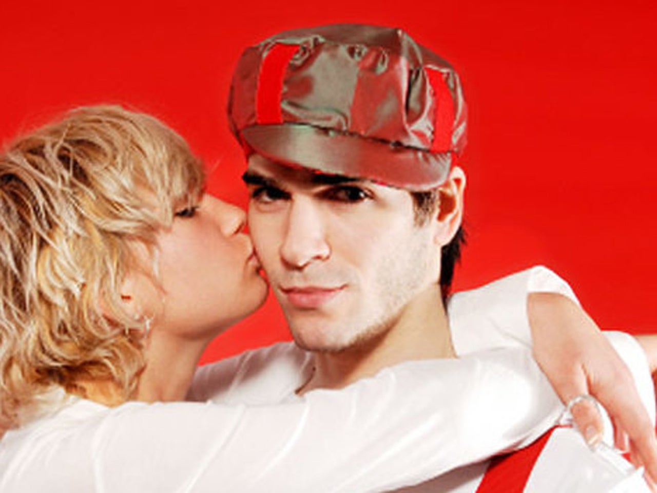 Science explains instant attraction - CBS News