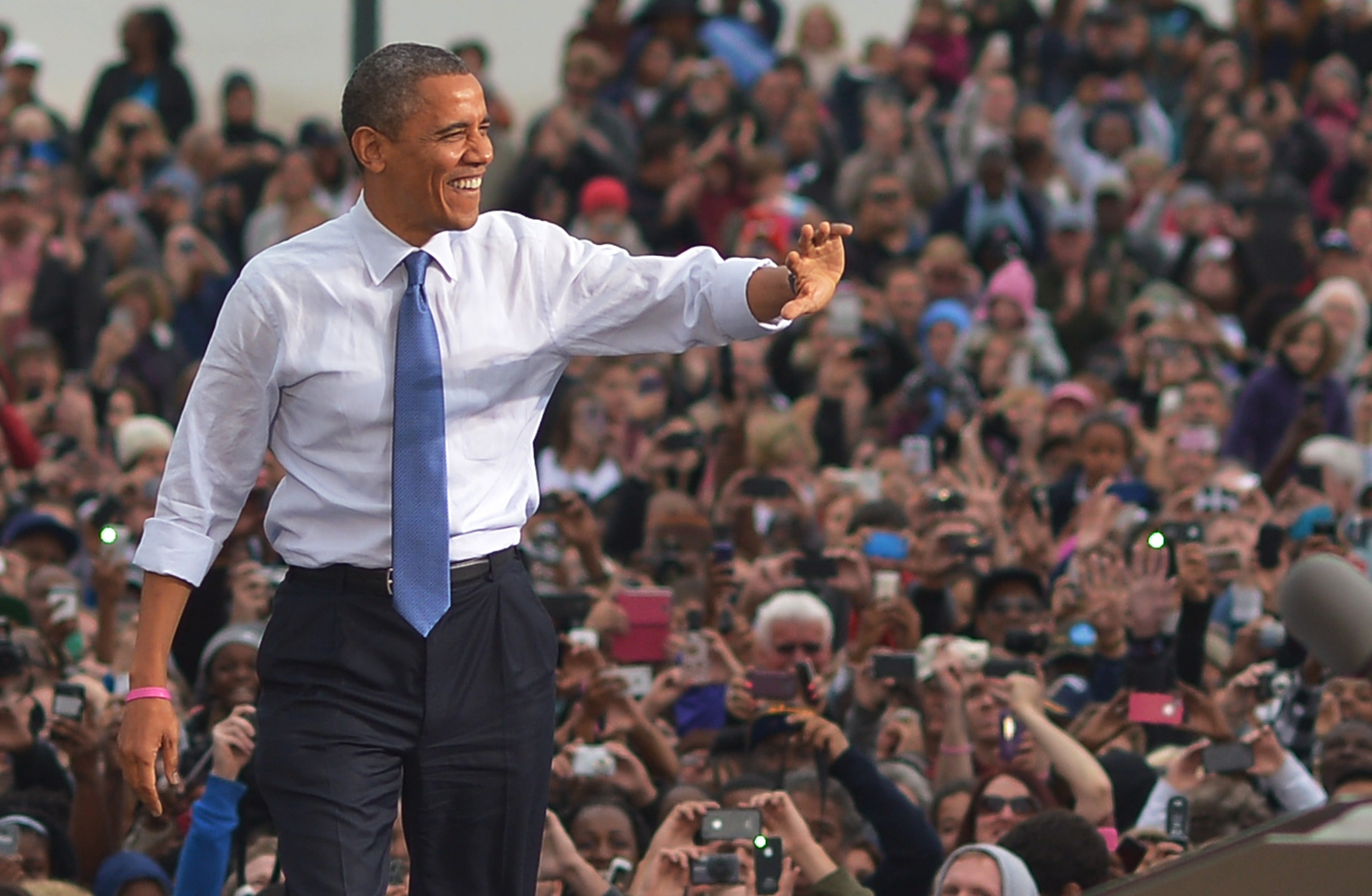 Obama voting early, but he won't say for whom - CBS News