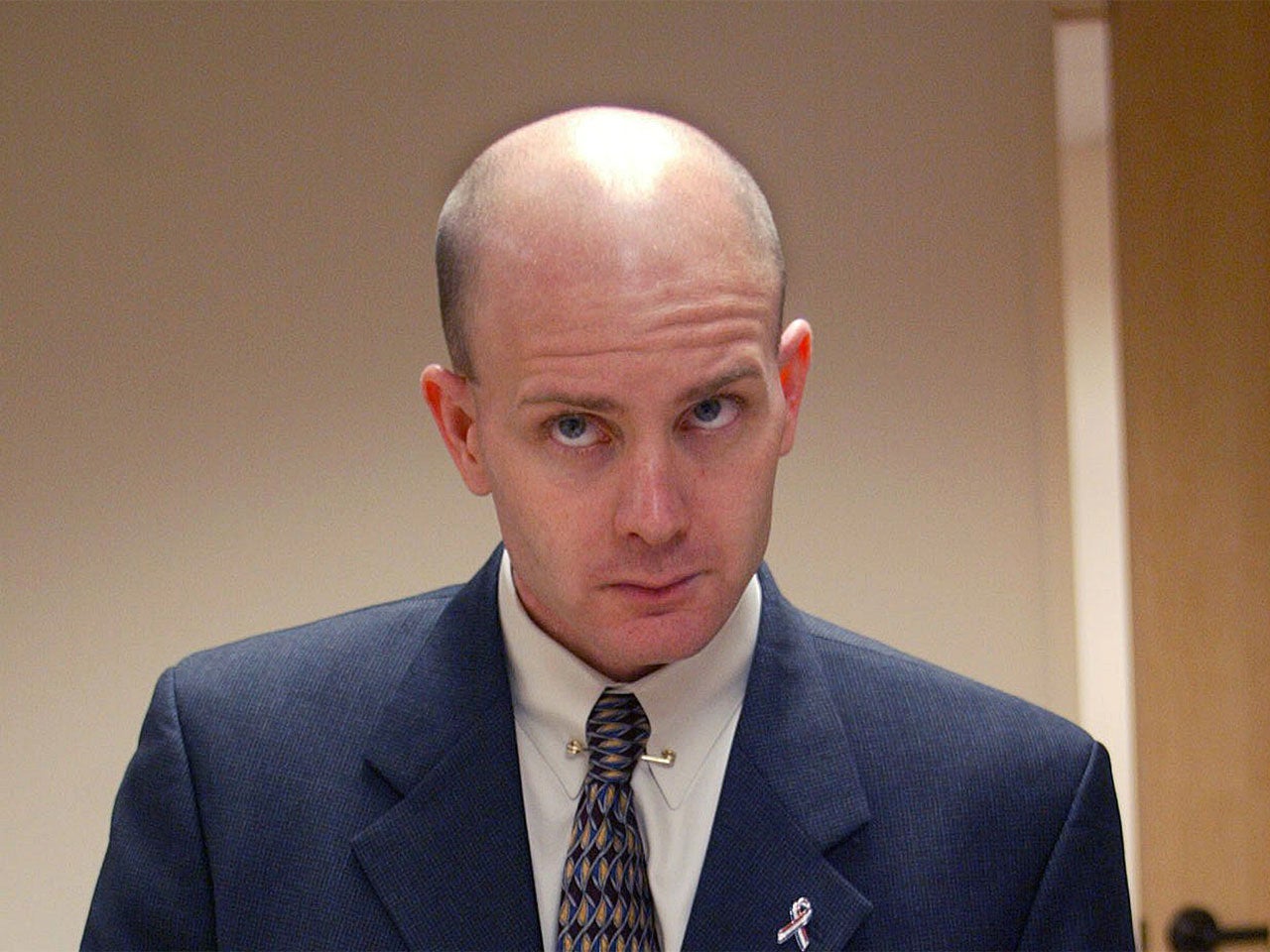 FBI agent linked to Petraeus scandal identified as Frederick Humphries ...