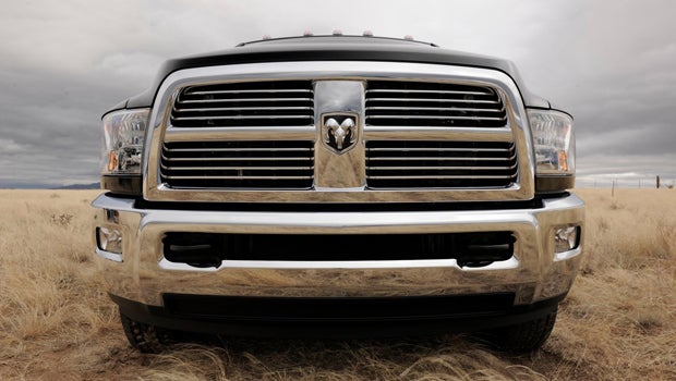 Chrysler to pick up 1,250 workers, make more trucks - CBS News