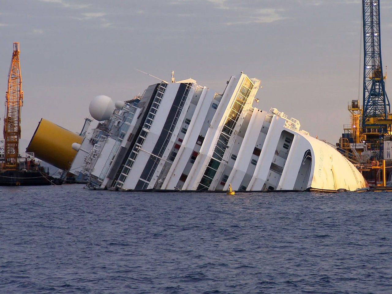 Costa Concordia: Salvaging a shipwreck - CBS News
