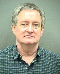 Sen. Michael Crapo arrested on DUI in Virginia - CBS News