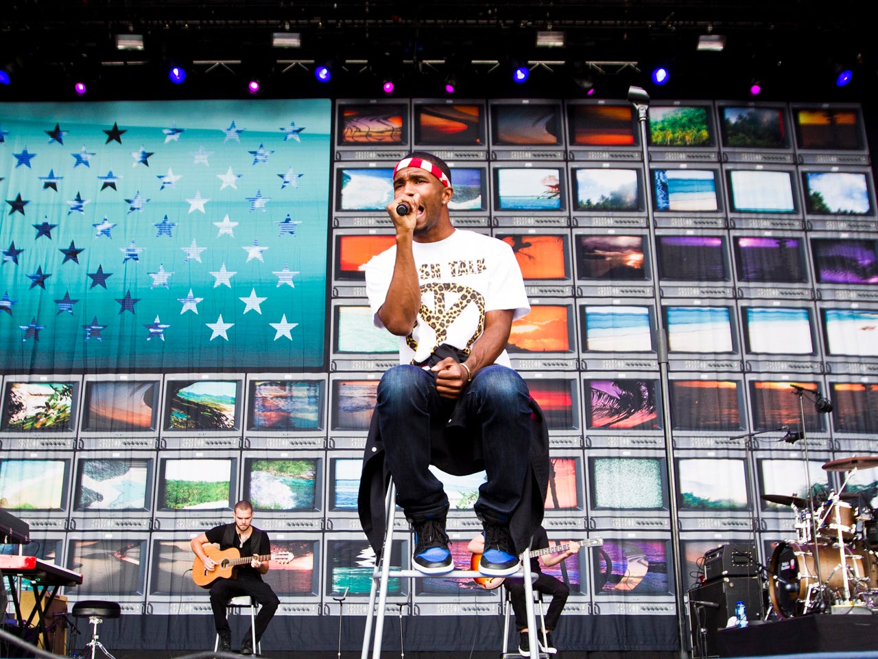 Top 10 albums of the year chosen by AP music writers - CBS News