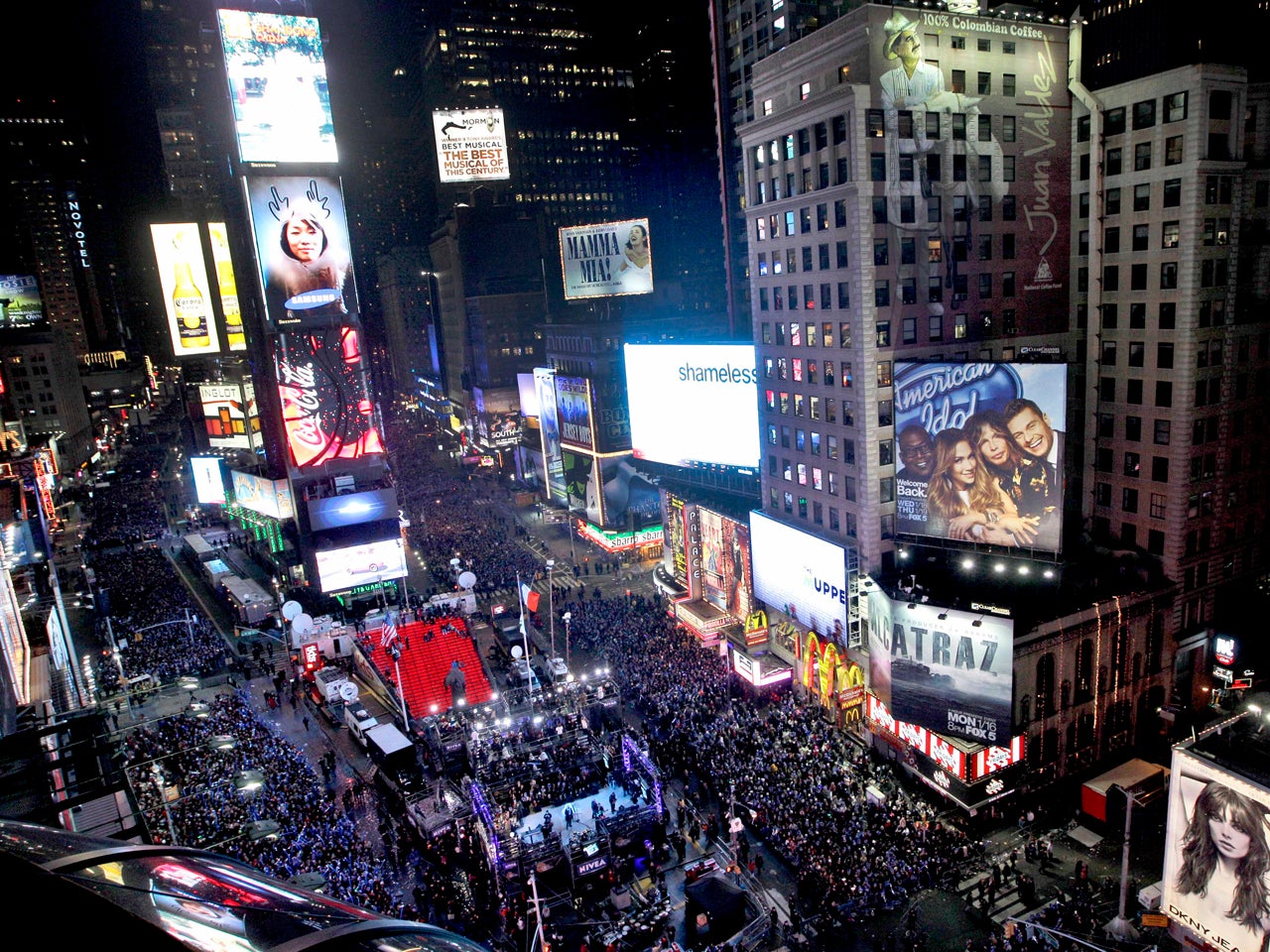 Times Square New Year's ball, extra security ready - CBS News