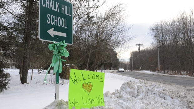 Newtown survivors get ready for new school - CBS News