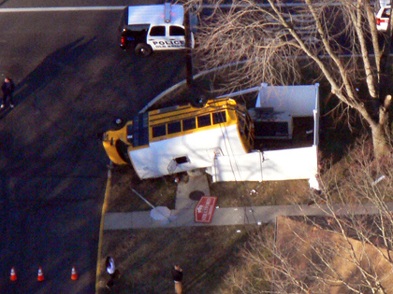 Mini school bus, commuter bus crash in N.J. - CBS News
