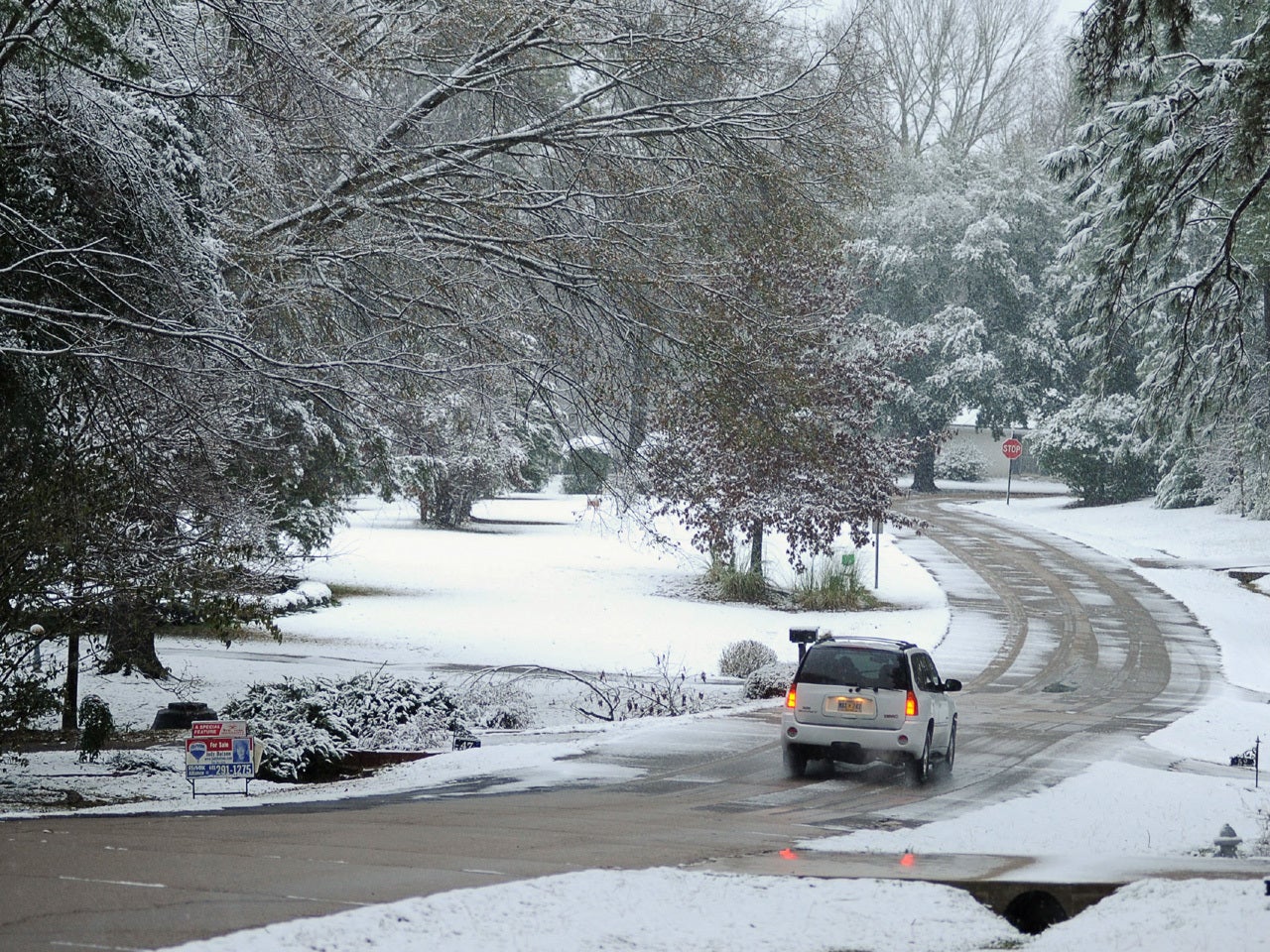 Parts of Southeast dig out from snowstorm - CBS News