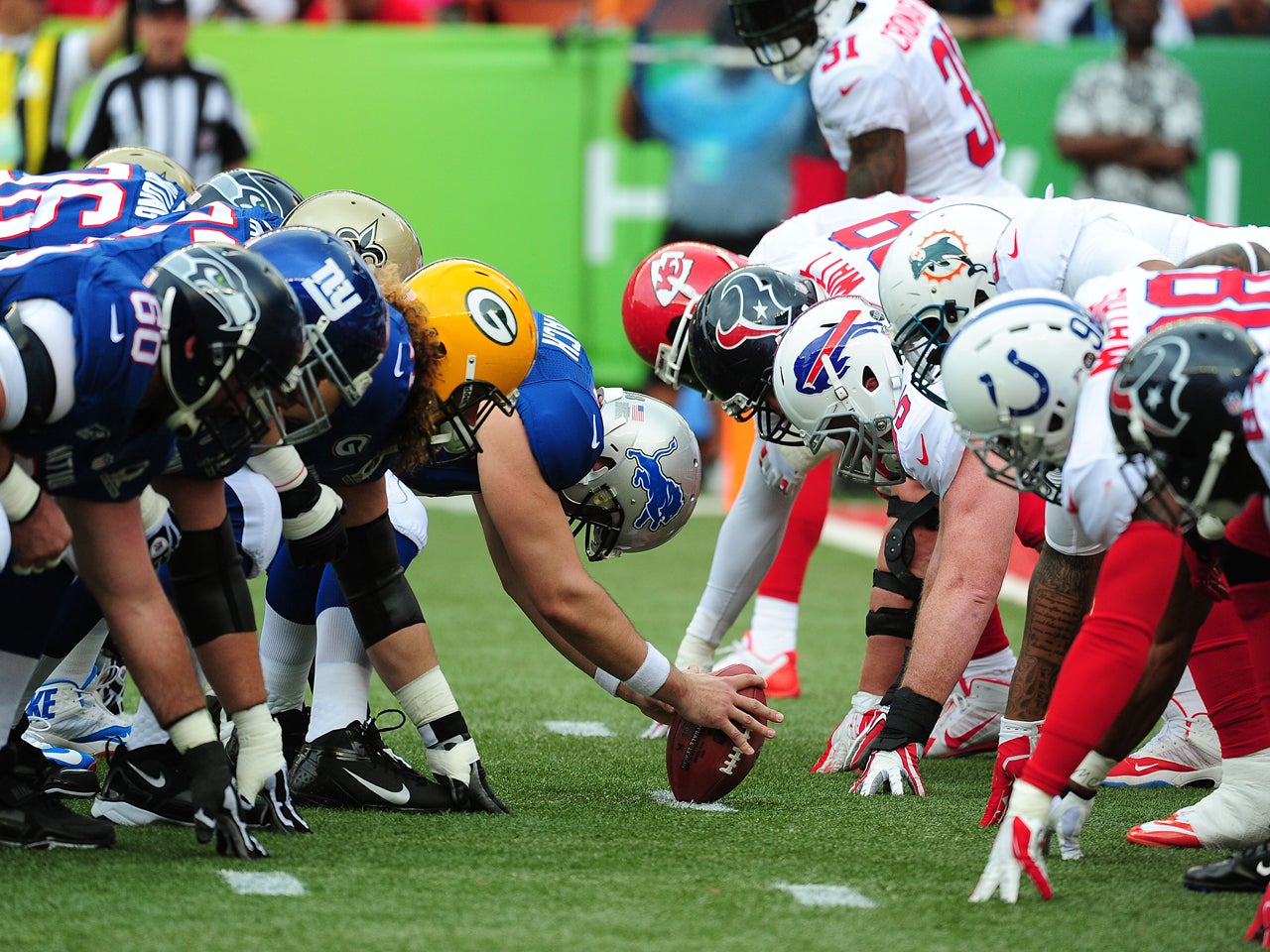 NFC blows out AFC 62-35 in Pro Bowl - CBS News