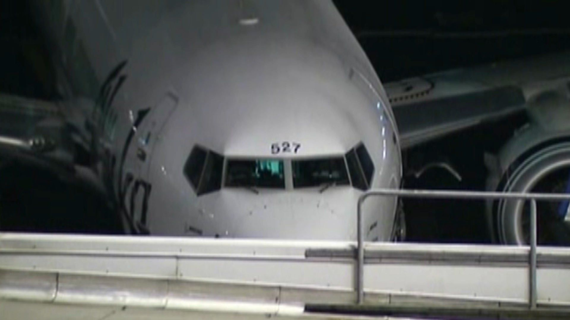 Alaska Airlines plane lands safely after pilot passes out - CBS News