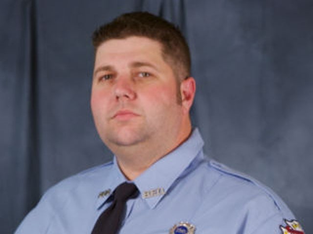 2 firefighters dead, 2 hurt after Texas lodge fire - CBS News