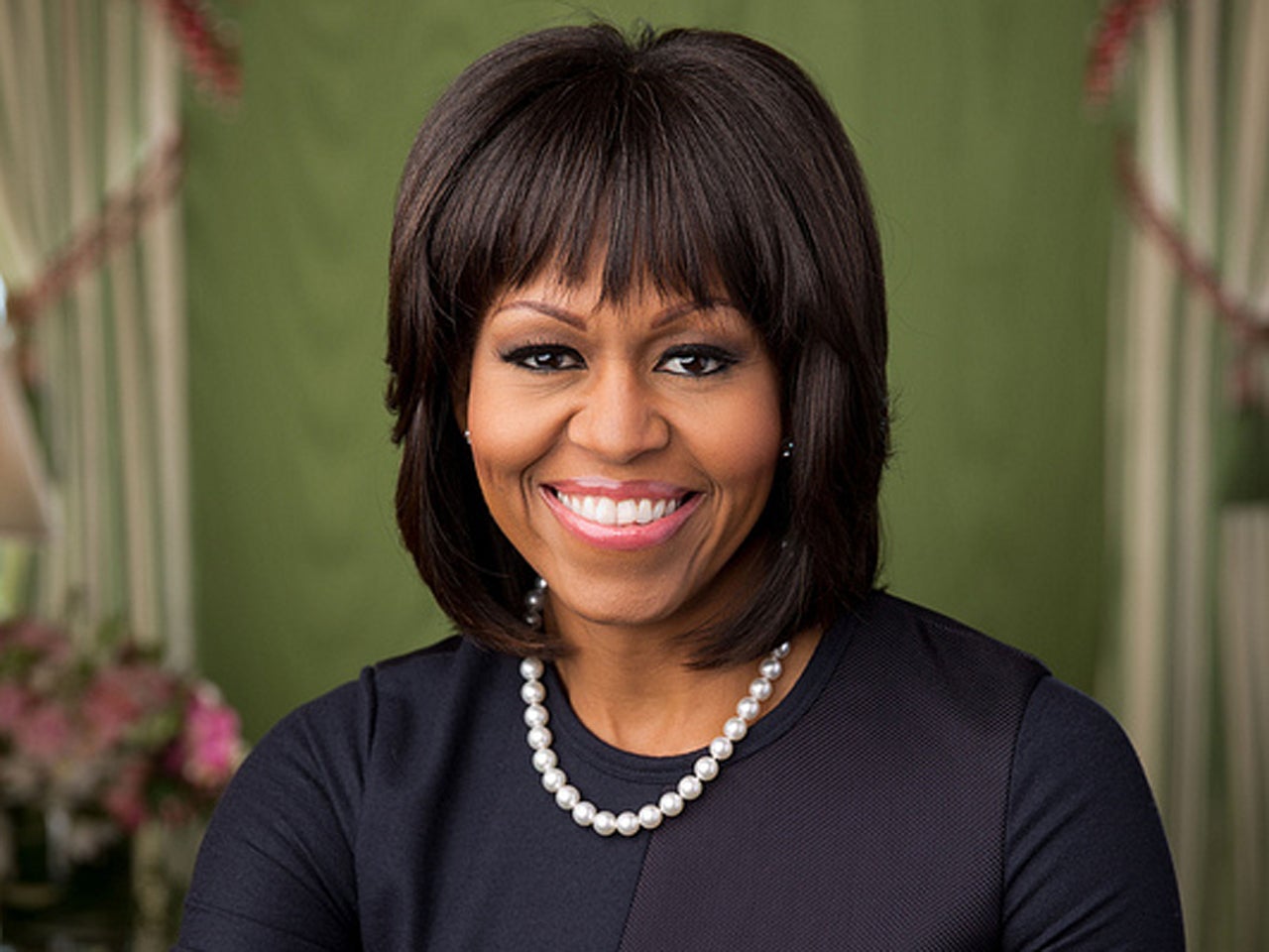 White House unveils first lady's new official portrait - CBS News