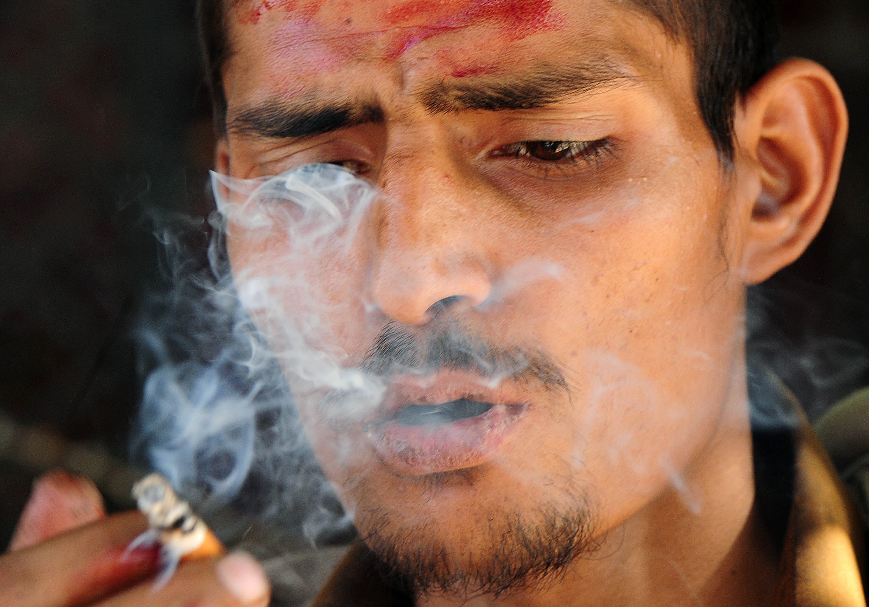 In conservative Pakistan, everybody must get stoned - CBS News