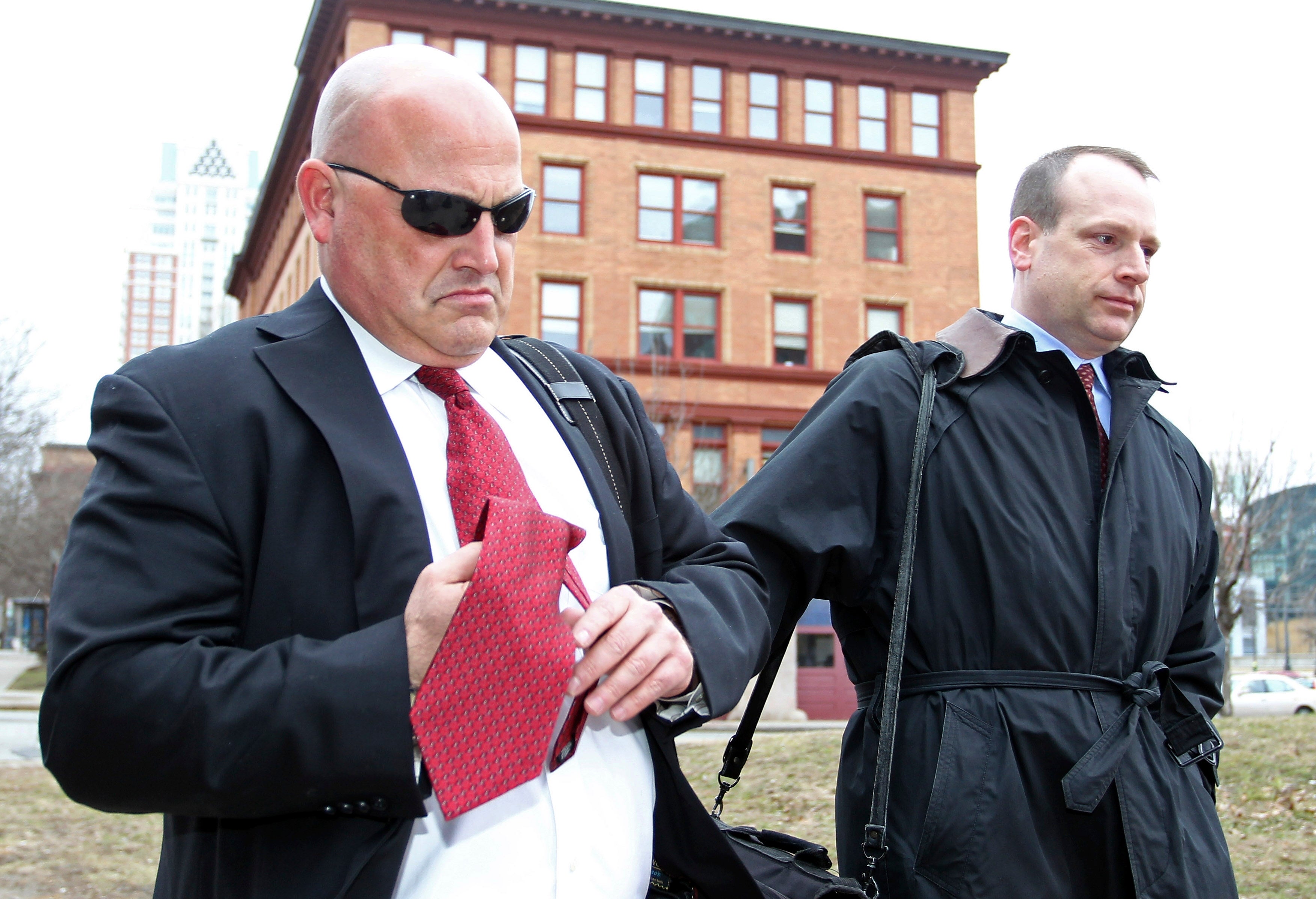 Former Navy employee admits to kickback scheme - CBS News