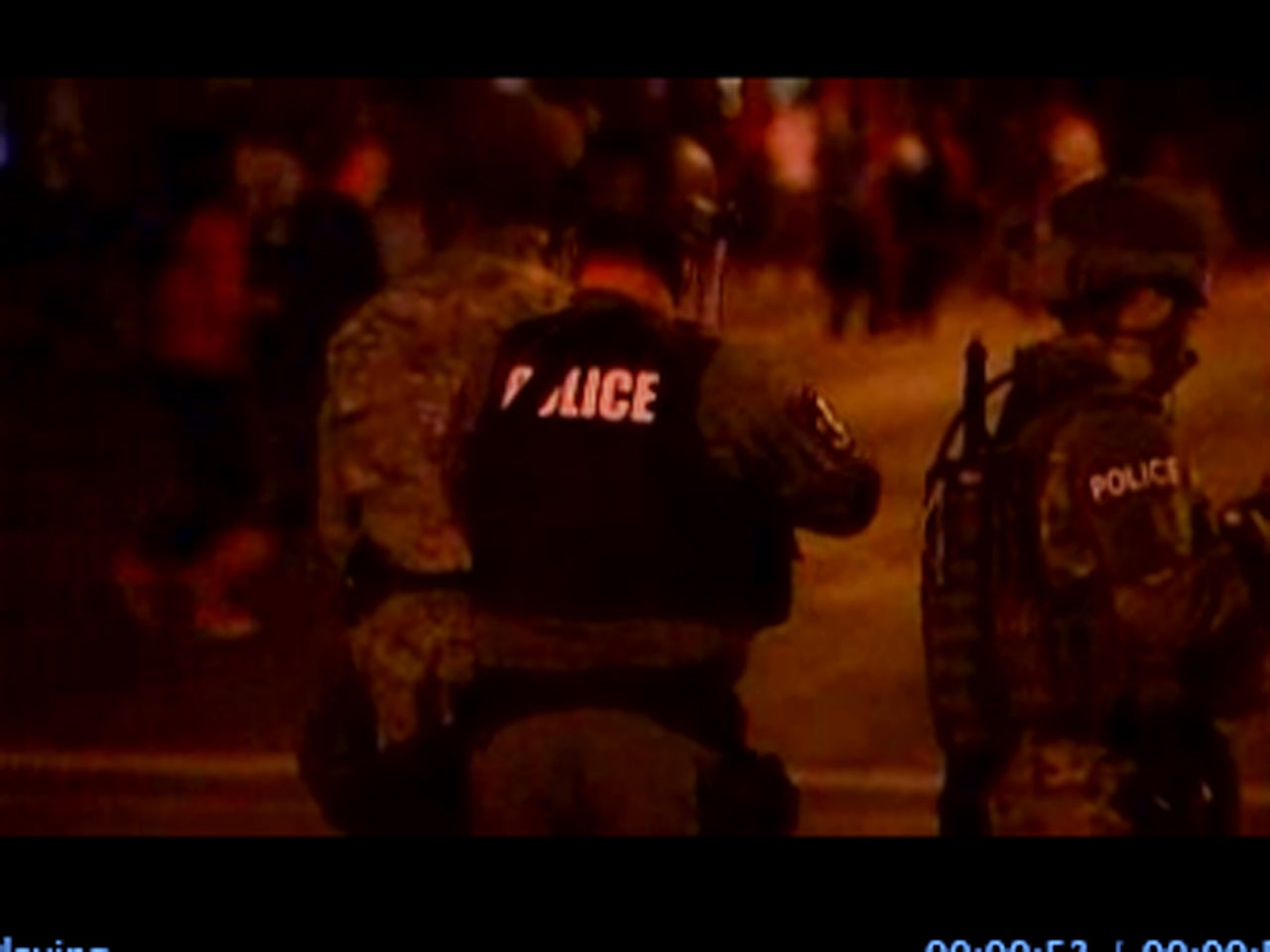 Riot police quell post-game disturbance in Louisville - CBS News
