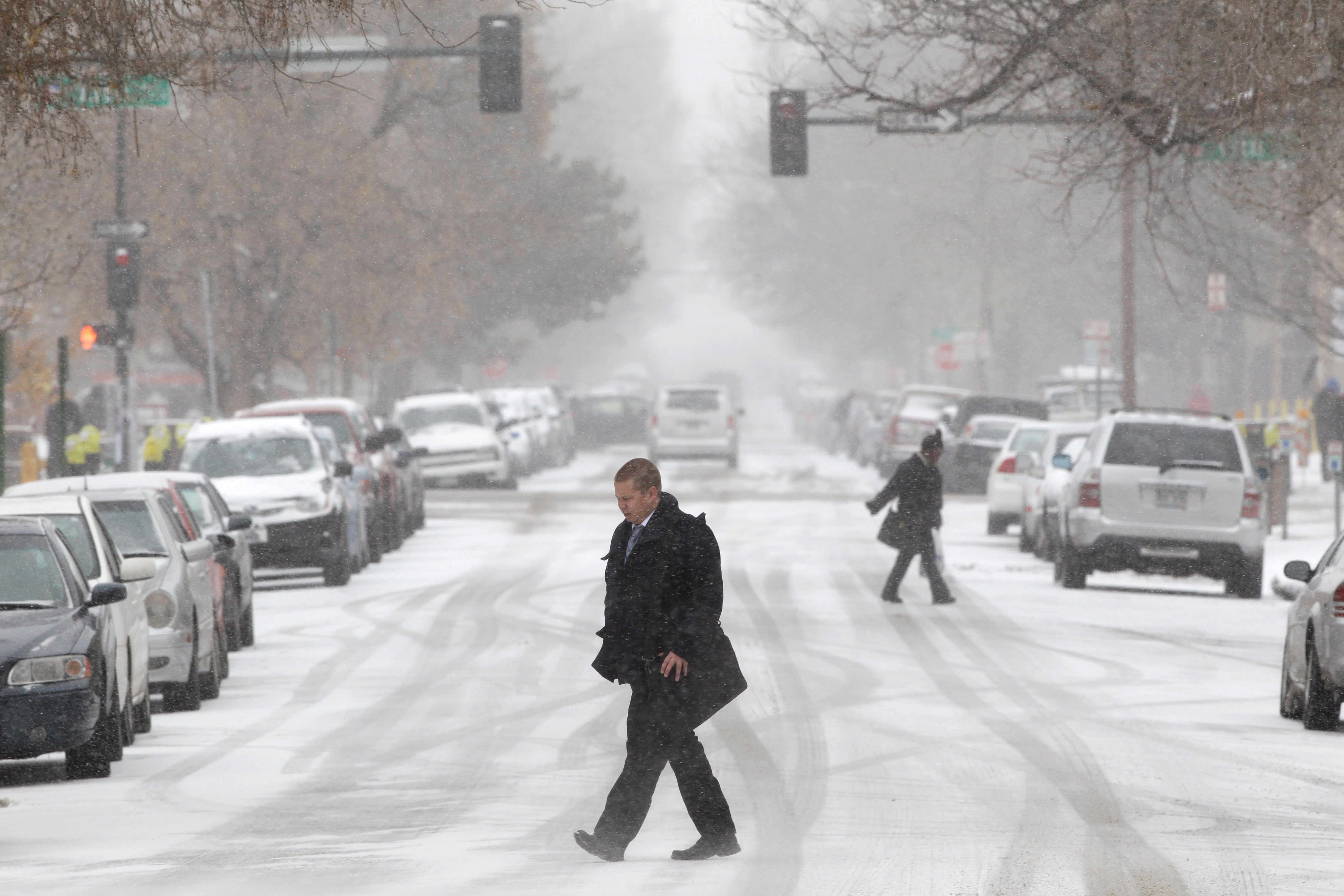 Spring storm delivers snow, winds; delays travel from Wyoming to ...