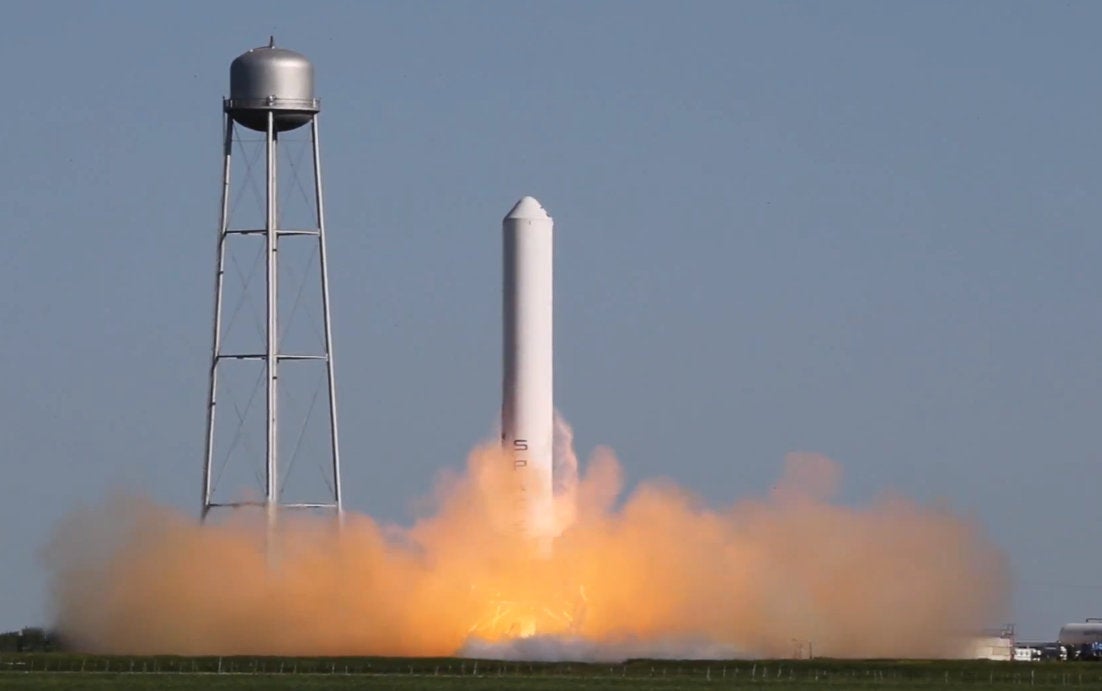 SpaceX Tests Precision Landing Gear - CBS News