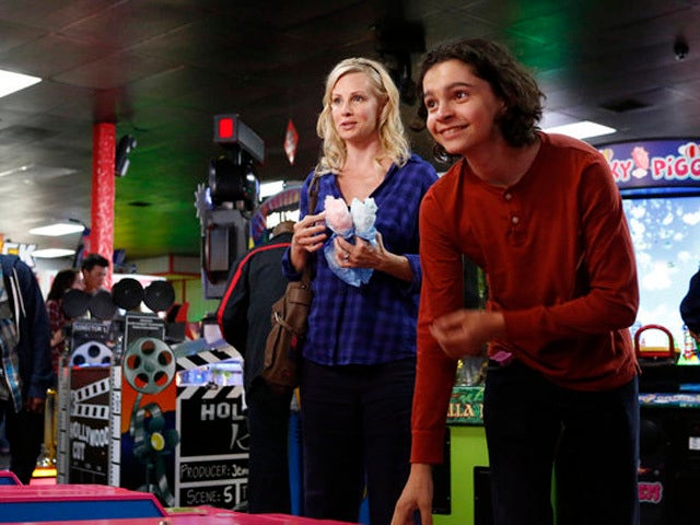 NBC renews "Parenthood," 4 more dramas - CBS News