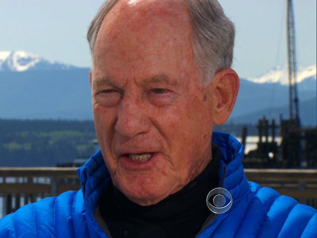 First American to top Everest still living on the edge at 84 - CBS News