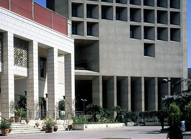 U.S. Embassy in Cairo reportedly on lockdown after incident outside ...