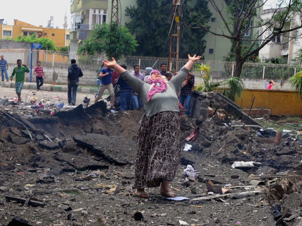 Despite arrests, Turkey bombing degrades relationship with Syria - CBS News