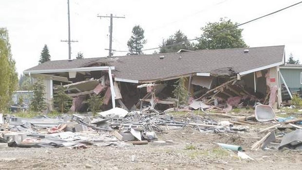 Washington bulldozer rampage caused $300k in damage - CBS News