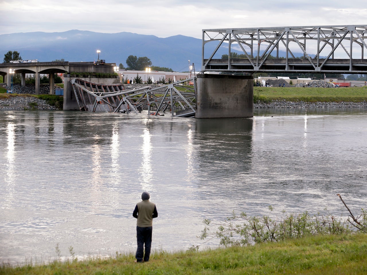 Bridge collapse in Washington state blamed on tractor-trailer - CBS News