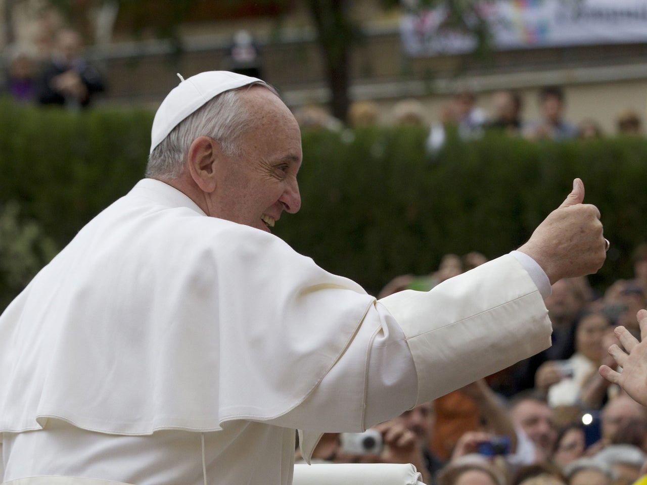 Pope Francis takes aim at the Mafia - CBS News Pope Francis takes aim at the Mafia - CBS News