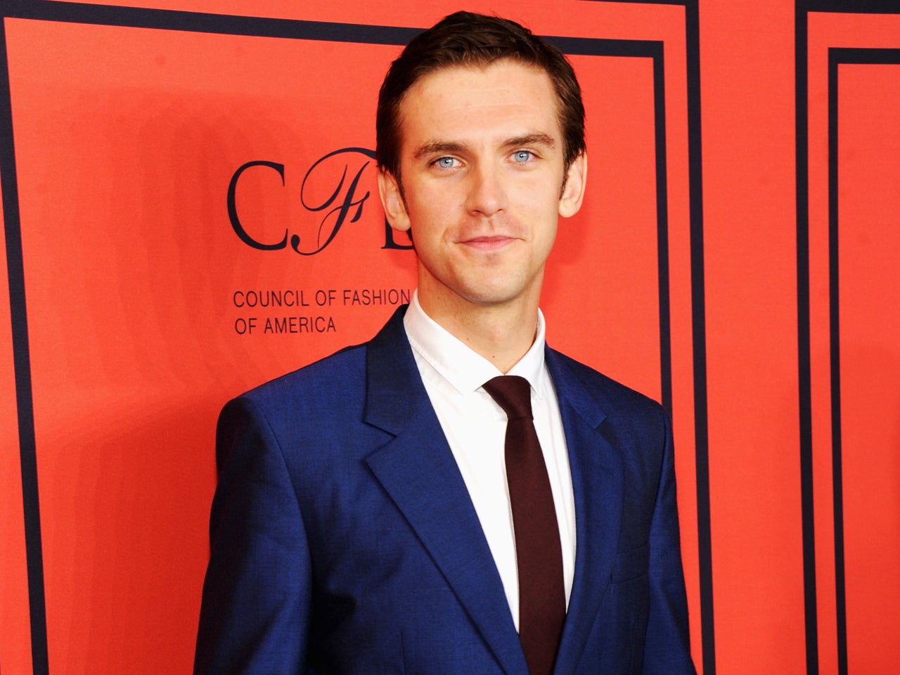 Dan Stevens apologizes for his "Downton Abbey" death - CBS News