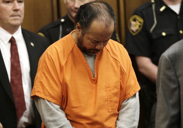 Ariel Castro pleads not guilty in Cleveland kidnap case - CBS News