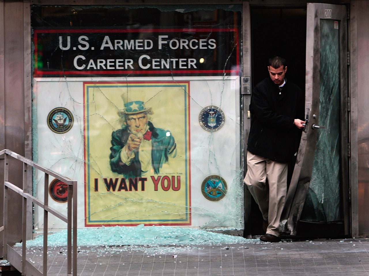 FBI, NYC offer $65K reward for 2008 Times Square bombing info - CBS News