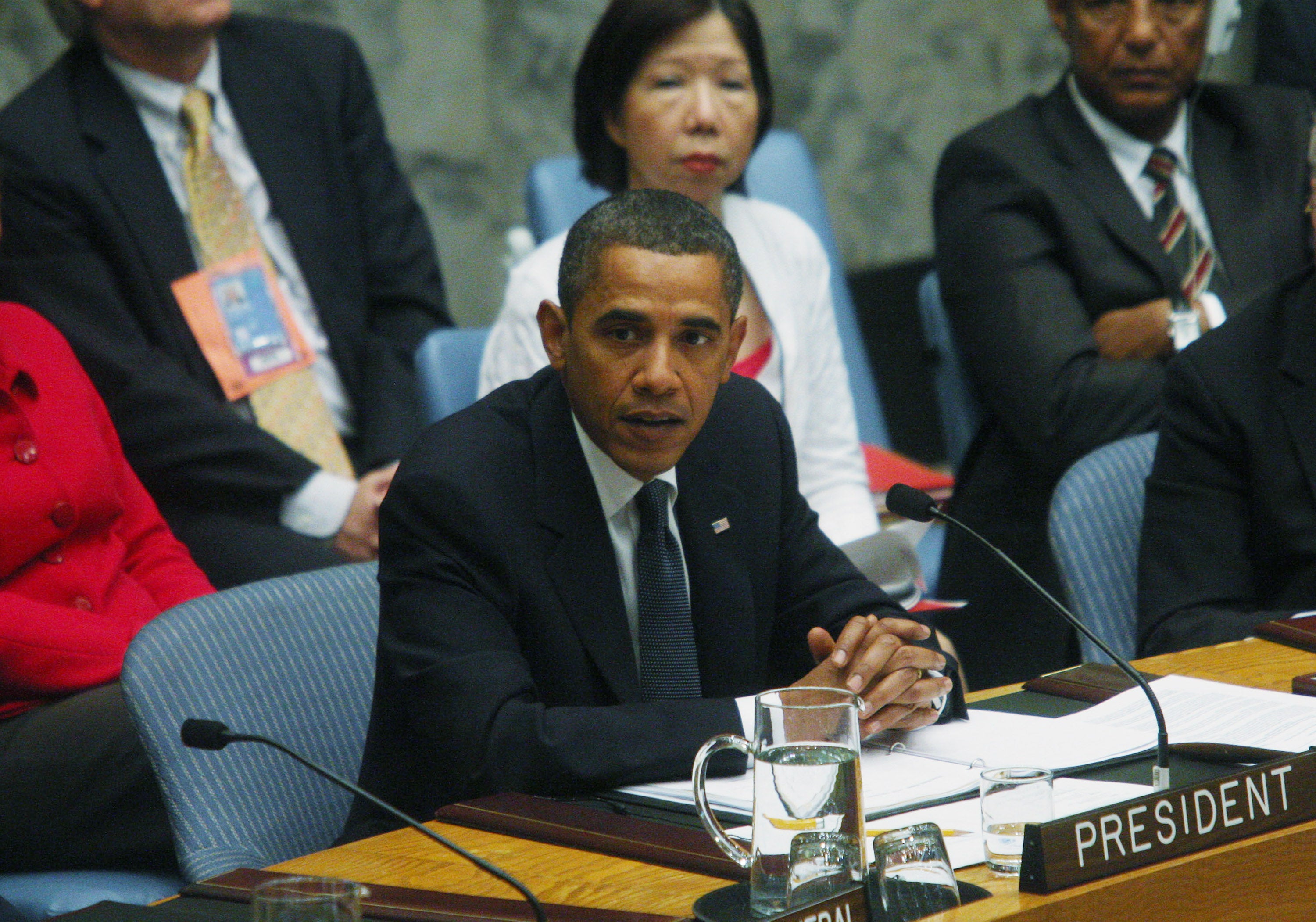 Obama renews push for a nuclear disarmament legacy - CBS News