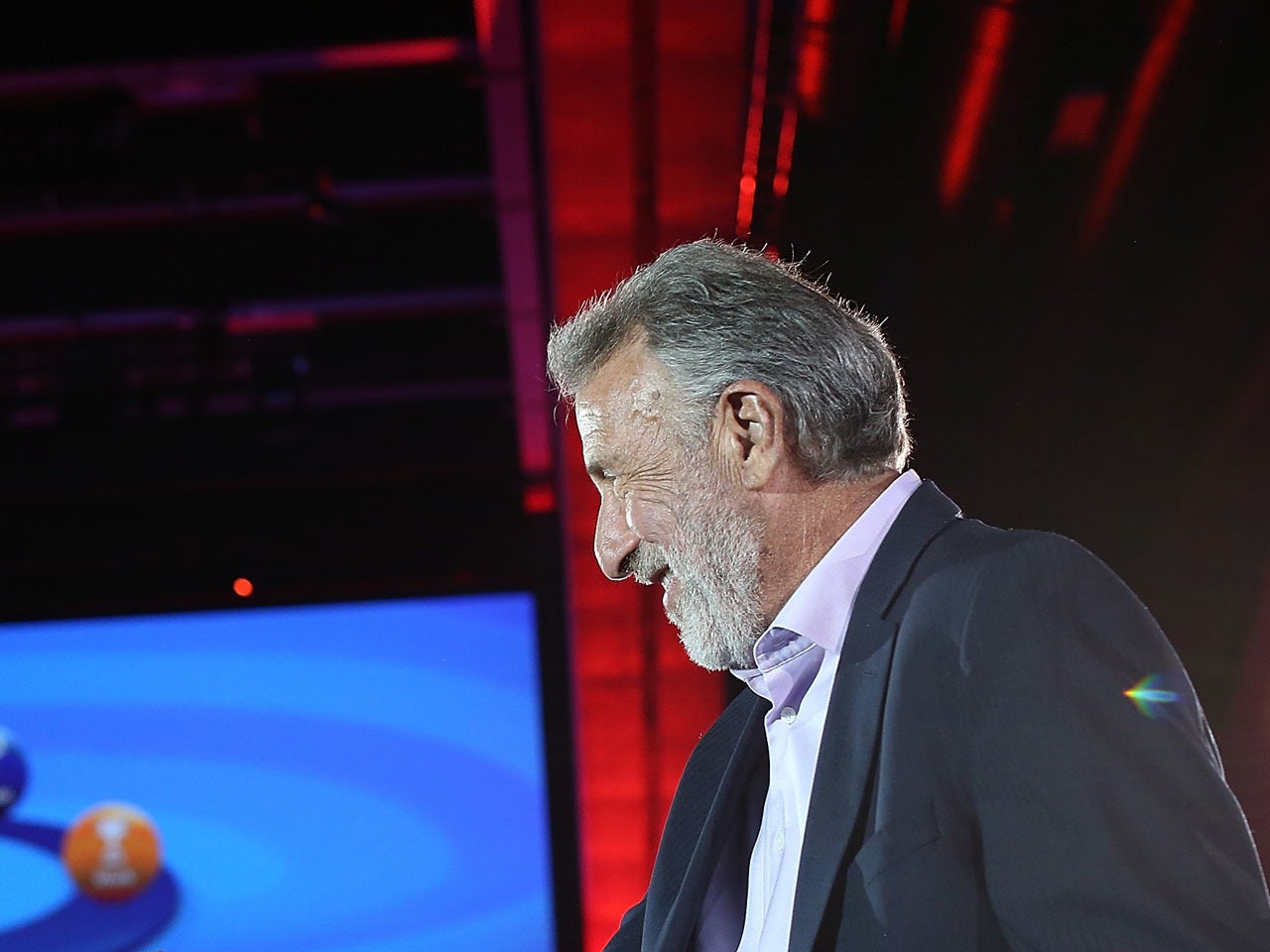 Men's Wearhouse: George Zimmer wanted to regain control - CBS News