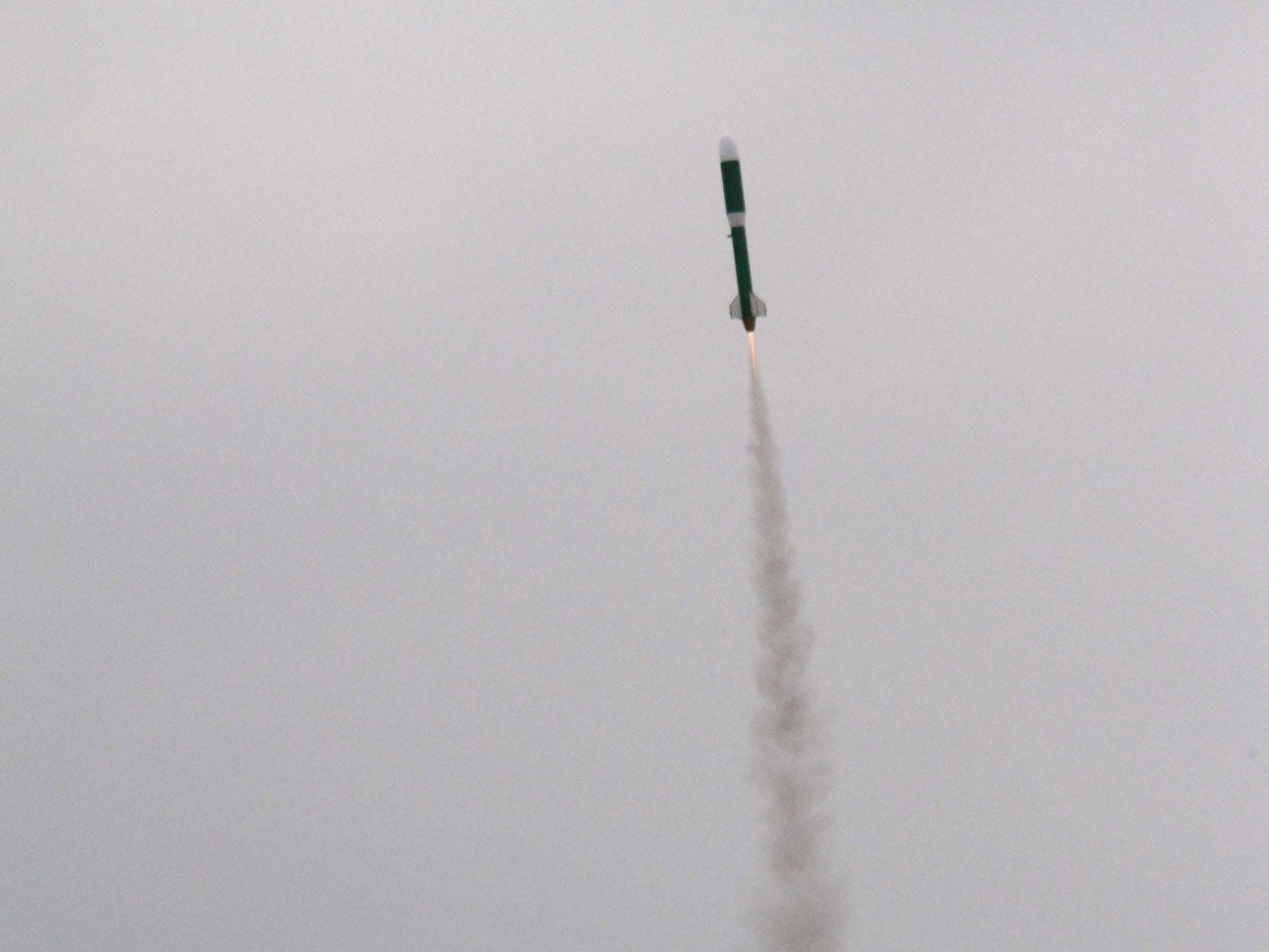 U.S. wins gold in International Rocketry Challenge - CBS News