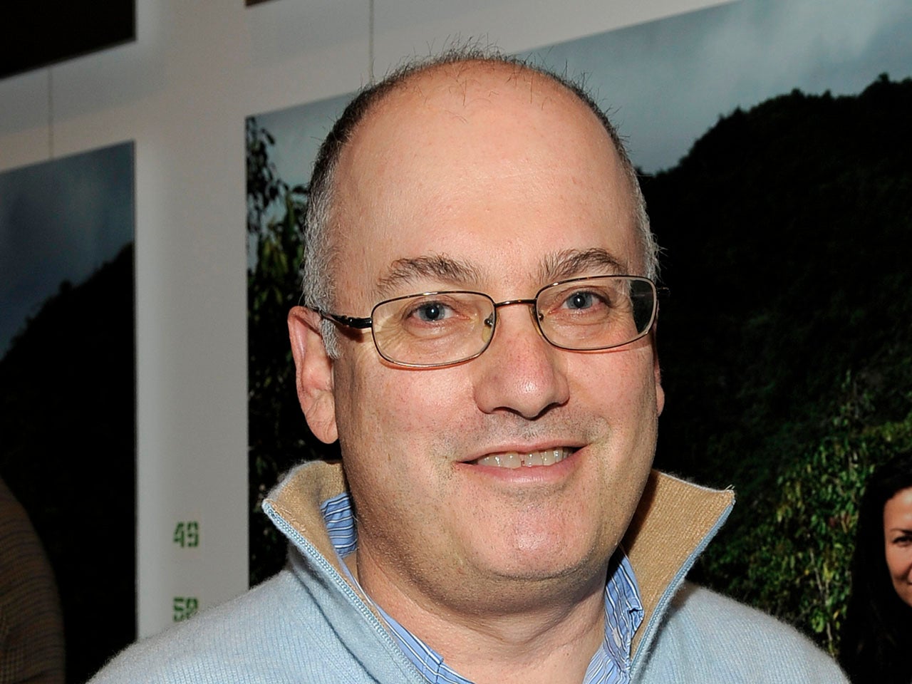 U.S. files civil charges against hedge fund founder Cohen - CBS News