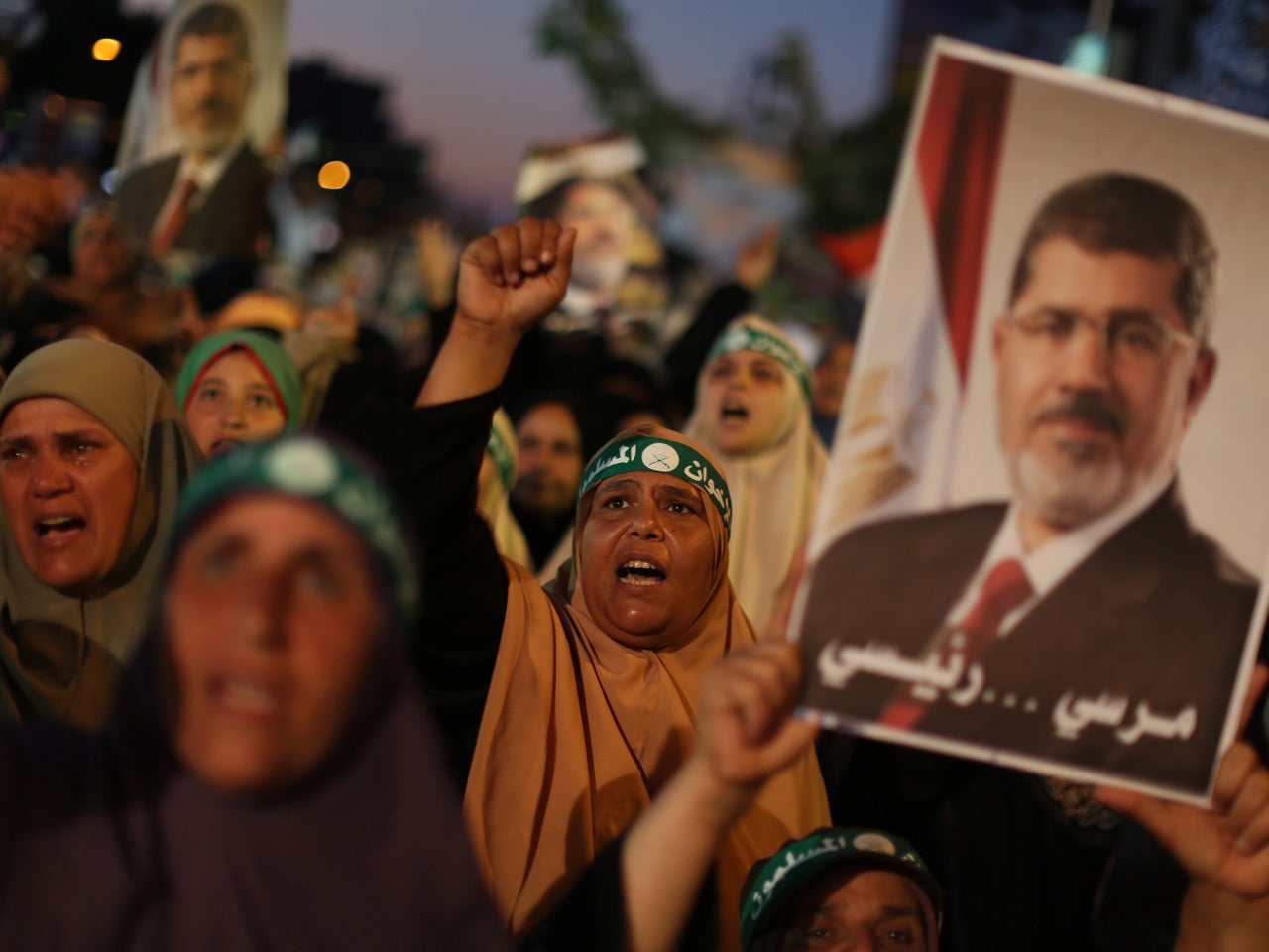 Egypt's Muslim Brotherhood vows peaceful defiance - CBS News