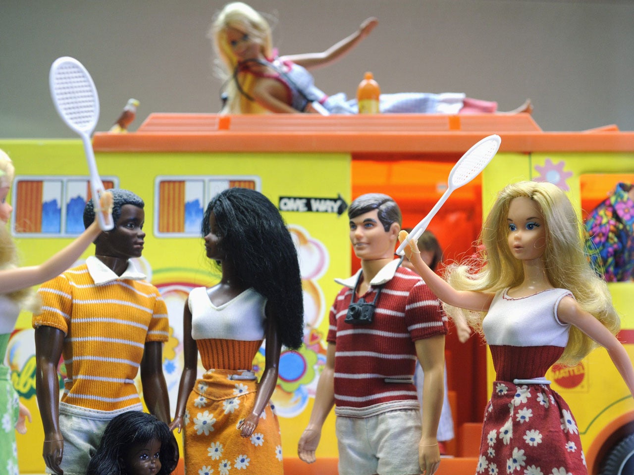 Mattel's profit falls, Barbie sales slide again - CBS News
