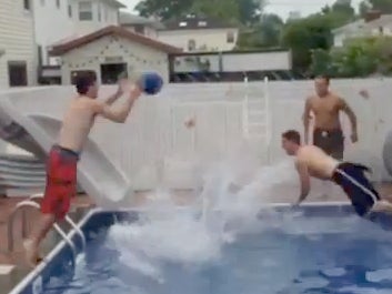 Wildly impressive 10-man pool basketball dunkaroo - CBS News