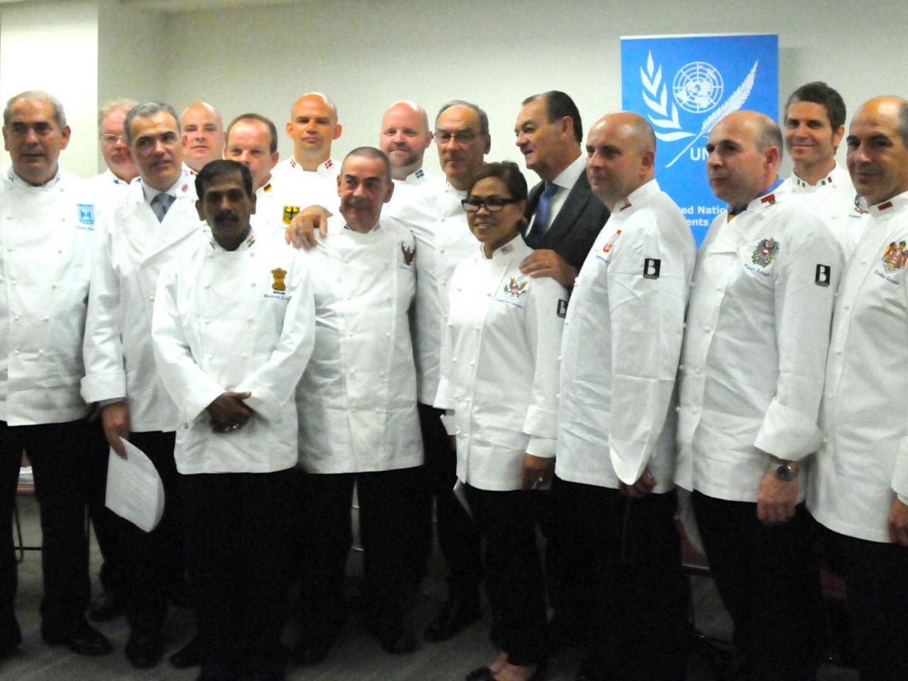 Chefs to world's powerful dish on feeding the influential - CBS News