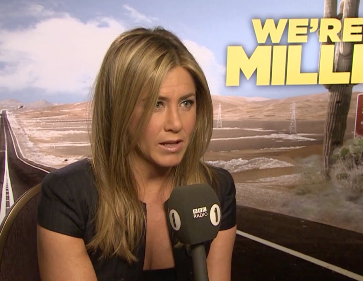 Jennifer Aniston has awkward interview with BBC Radio reporter - CBS News
