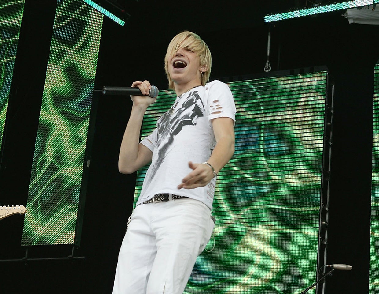 The Calling's Alex Band says he was abducted, beaten - CBS News