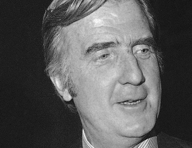 Former Ohio governor, congressman Gilligan dies - CBS News