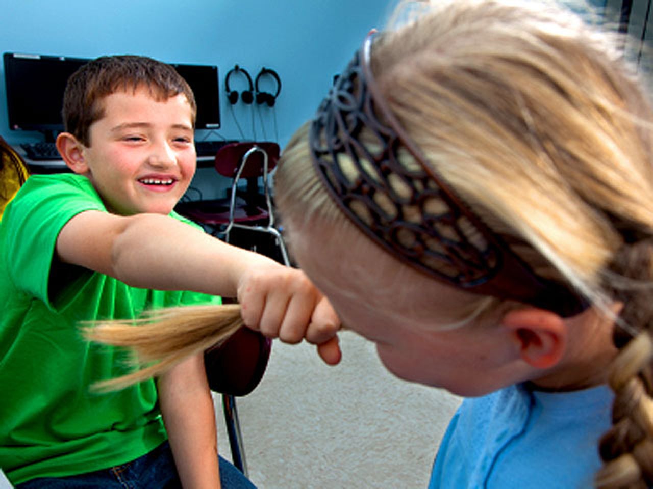 Bullied kids may exhibit psychosomatic symptoms like stomach pains ...