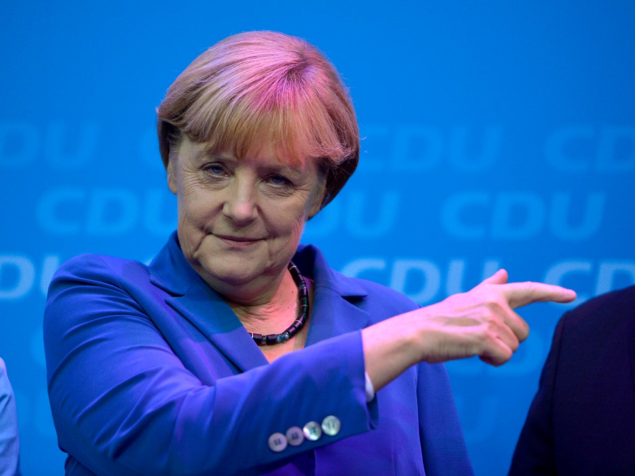 W.H.: U.S. not monitoring German chancellor Angela Merkel's phone - CBS ...